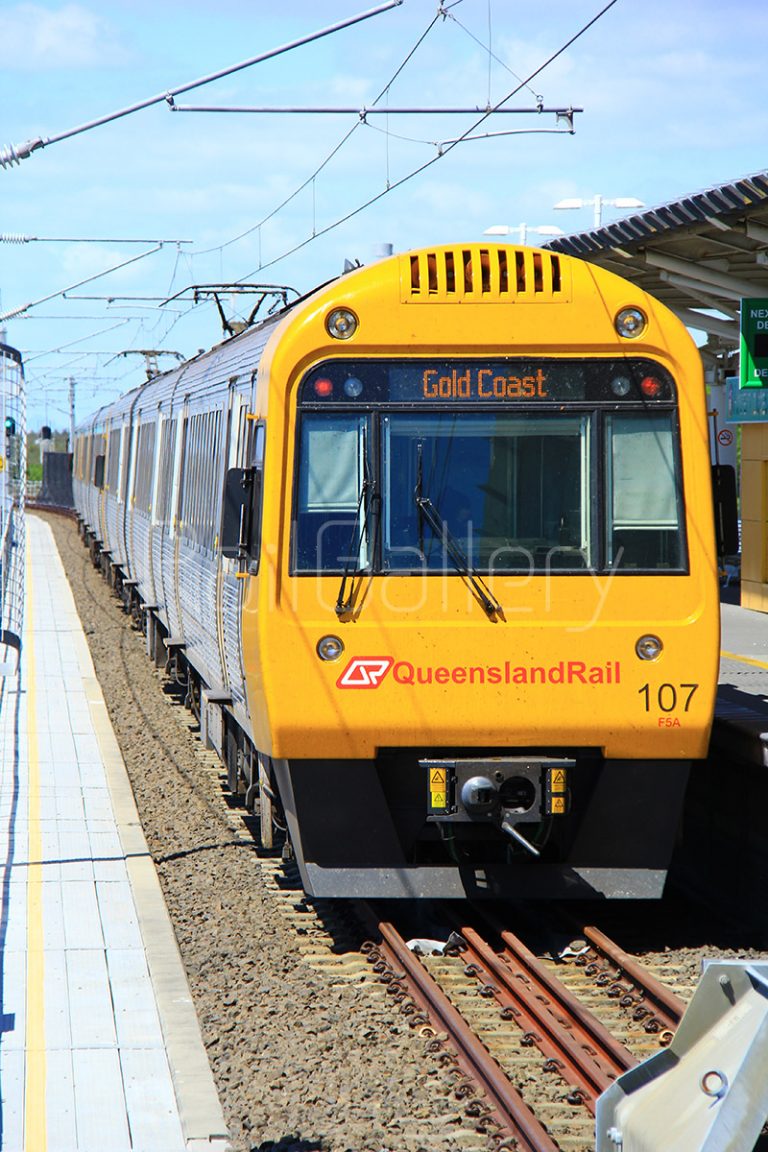 Queensland Rail IMU 100 Photos - RailGallery Stock Library