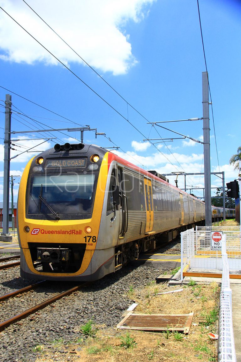 Queensland Rail IMU 160 Photos - RailGallery Stock Library
