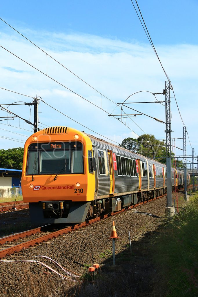 Queensland Rail SMU 200 Photos - RailGallery Stock Library